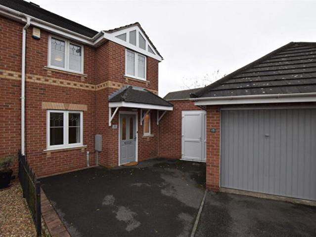 3 Bedroom Semi Detached House To Rent In Hallgate Close, Oakwood, Derby, Derbyshire, DE21