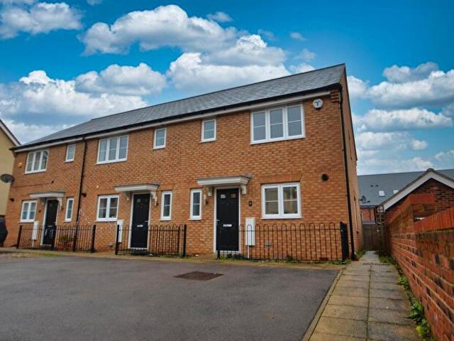 3 Bedroom Semi Detached House To Rent In Hereford Way, Whitehouse, MK8