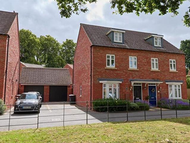 3 Bedroom Semi Detached House To Rent In Highgrove Close, Burbage, Hinckley, LE10