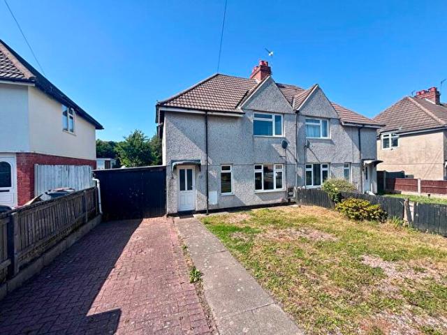 3 Bedroom Semi Detached House To Rent In Holywell Avenue, Ashby De La Zouch, LE65