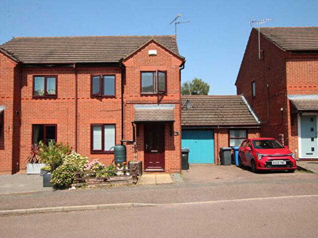 3 Bedroom Semi Detached House To Rent In Jasmine Road, Kettering, NN16