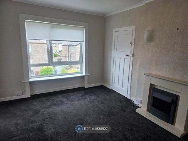 3 Bedroom Semi Detached House To Rent In Kingsheath Avenue, Glasgow, G73