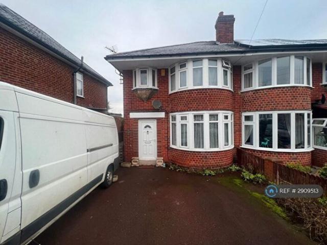 3 Bedroom Semi Detached House To Rent In Laburnum Grove, Kingsway, Derby, DE22