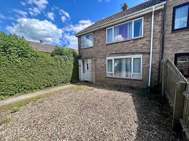 3 Bedroom Semi Detached House To Rent In Leach Road, Bicester, OX26