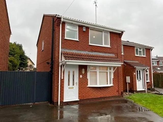 3 Bedroom Semi Detached House To Rent In Lime Avenue, Leicester, LE6