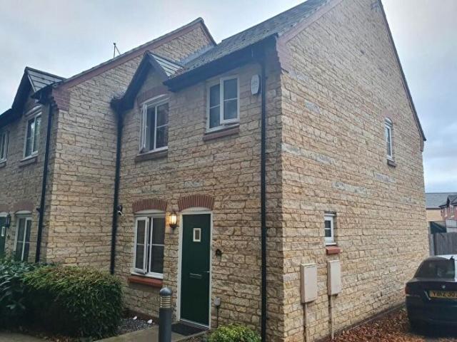 3 Bedroom Semi Detached House To Rent In Lime Kiln Close, Silverstone, Northamptonshire, NN12