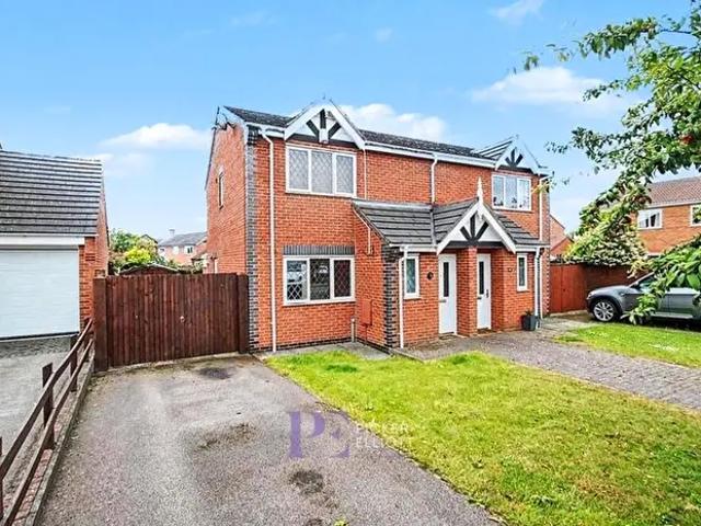 3 Bedroom Semi Detached House To Rent In Livia Close, Hinckley, LE10