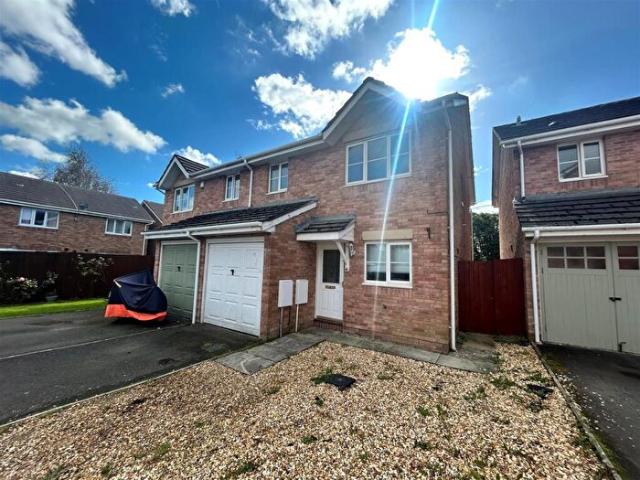 3 Bedroom Semi Detached House To Rent In Llys Eglwys, Broadlands, Bridgend County Borough, CF31