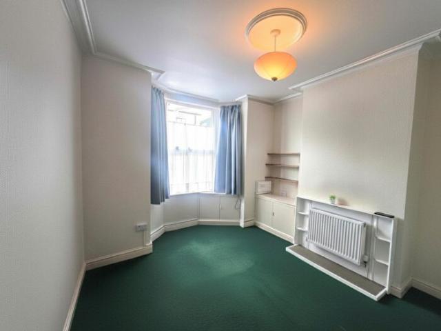 3 Bedroom Semi Detached House To Rent In Lower Regent Street, Beeston, Nottingham, NG9
