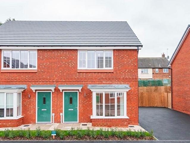 3 Bedroom Semi Detached House To Rent In Padstow, Nottingham, NG5