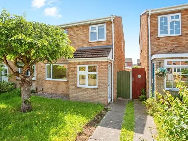 3 Bedroom Semi Detached House To Rent In Pegasus Walk, Coton Green, B79