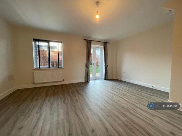 3 Bedroom Semi Detached House To Rent In Pipistrelle Place, Derby, DE23
