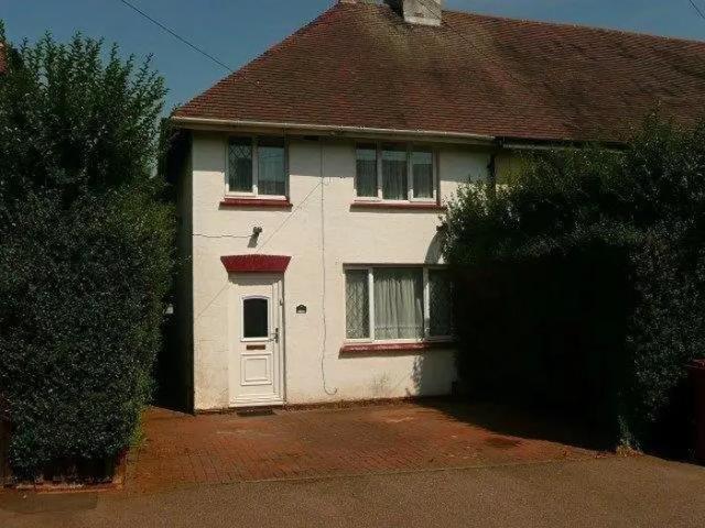 3 Bedroom Semi Detached House To Rent In Priory Road, Wellingborough, NN8