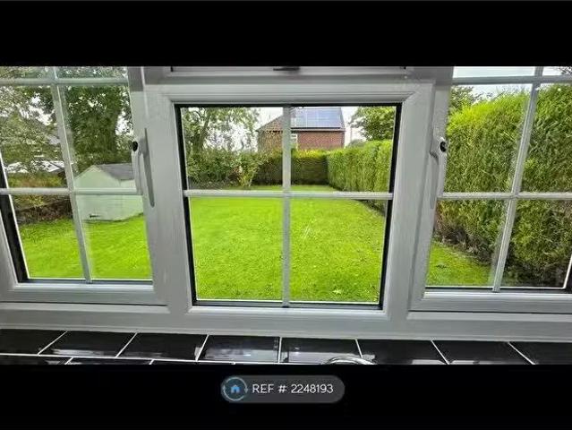 3 Bedroom Semi Detached House To Rent In Prospect Cottages, Le.