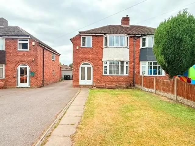 3 Bedroom Semi Detached House To Rent In Reddicap Heath Road, Sutton Coldfield, B75