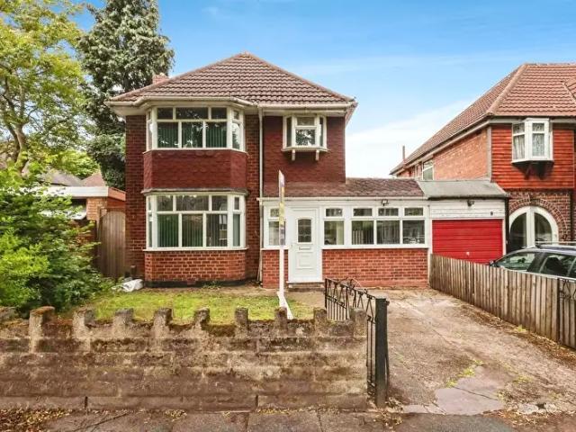 3 Bedroom Semi Detached House To Rent In Robin Road, Birmingham, B23