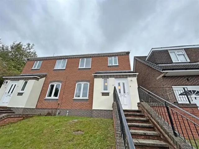 3 Bedroom Semi Detached House To Rent In Rosewall Court, Arnold, Nottingham, NG5