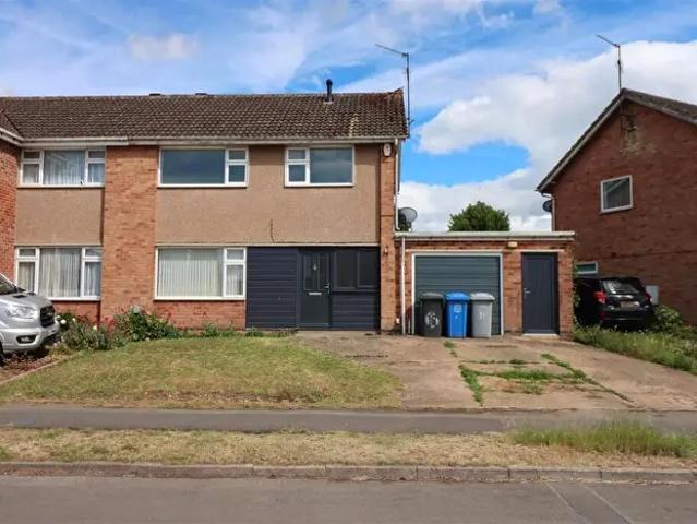 3 Bedroom Semi Detached House To Rent In St. Anthonys Road, Kettering, NN15