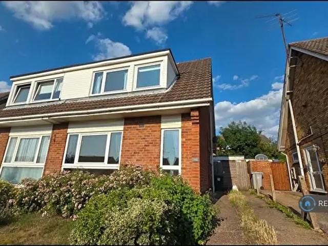 3 Bedroom Semi Detached House To Rent In St Anthonys Road, Kettering, NN15