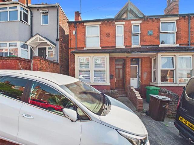 3 Bedroom Semi Detached House To Rent In St. Bartholomews Road, Nottingham, NG3