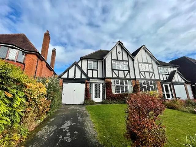 3 Bedroom Semi Detached House To Rent In St. Helens Road, Solihull, B91