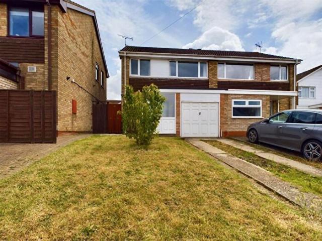 3 Bedroom Semi Detached House To Rent In St. Johns Road, Kettering, NN15