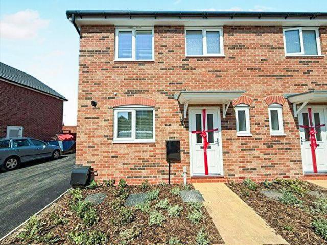 3 Bedroom Semi Detached House To Rent In Starina Avenue, Nottingham, NG12