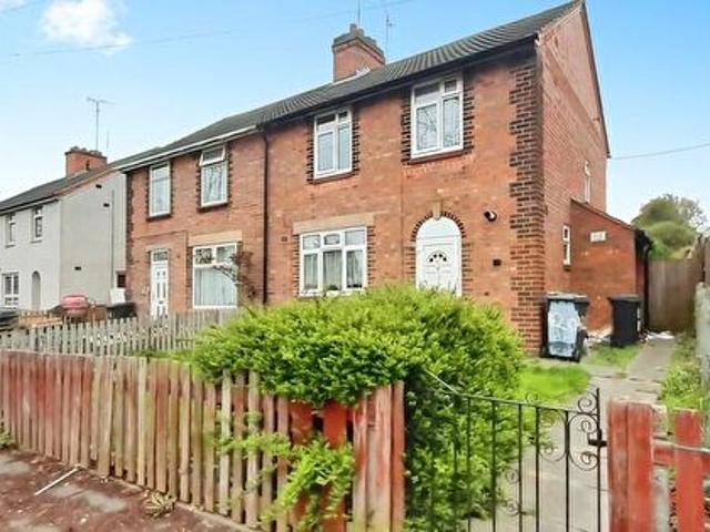 3 Bedroom Semi Detached House To Rent In Saffron Lane, Leicester, LE2
