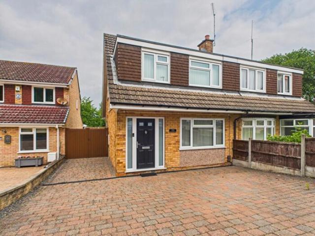 3 Bedroom Semi Detached House To Rent In Sandown Avenue, Mickleover, DE3