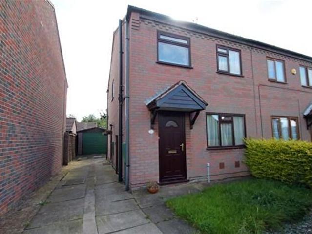 3 Bedroom Semi Detached House To Rent In Taupo Drive, Hucknall, NG15