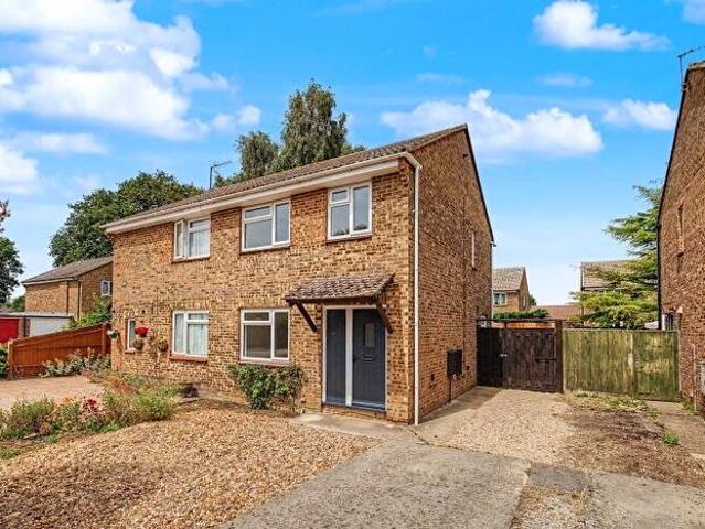 3 Bedroom Semi Detached House To Rent In The Paddocks Yarnton, OX5