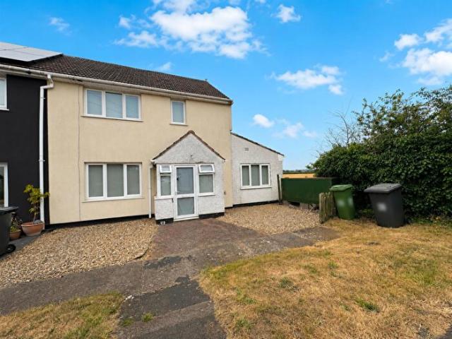 3 Bedroom Semi Detached House To Rent In The Ryelands, Lawford Heath, Rugby, CV23