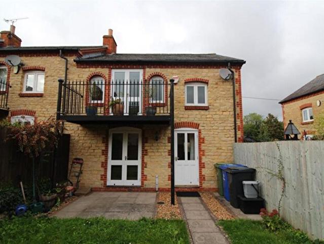 3 Bedroom Semi Detached House To Rent In The Stocks, Cosgrove, Milton Keynes, MK19