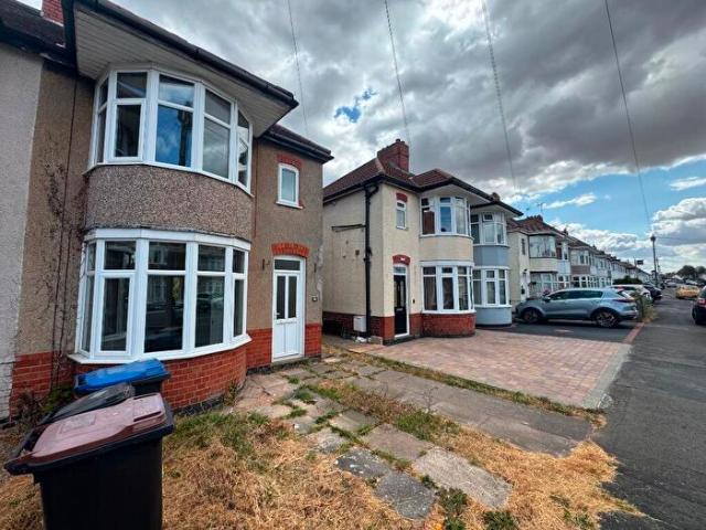 3 Bedroom Semi Detached House To Rent In Thirlmere Road, Hinckley, Leicestershire, LE10