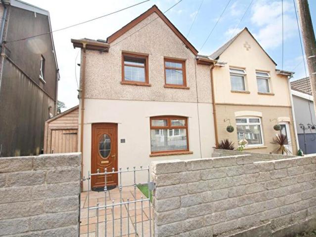 3 Bedroom Semi Detached House To Rent In Thomas Street, Gilfach Goch, CF39
