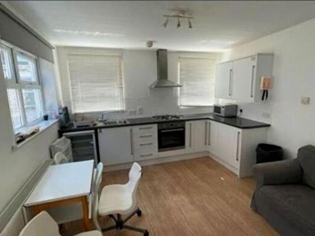 3 Bedroom Semi Detached House To Rent In Thorpe Street, Leicester, LE3