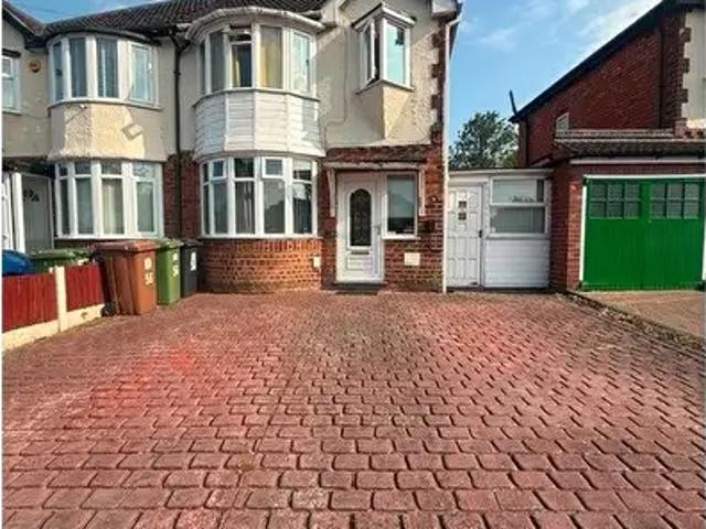 3 Bedroom Semi Detached House To Rent In Valley Road, Solihull, B92