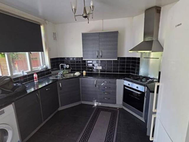 3 Bedroom Semi Detached House To Rent In Walsall Street, Coventry, CV4
