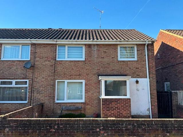 3 Bedroom Semi Detached House To Rent In Warminster Close, Corby, NN18