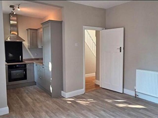3 Bedroom Semi Detached House To Rent In Whittingham Road, Nottingham, NG3