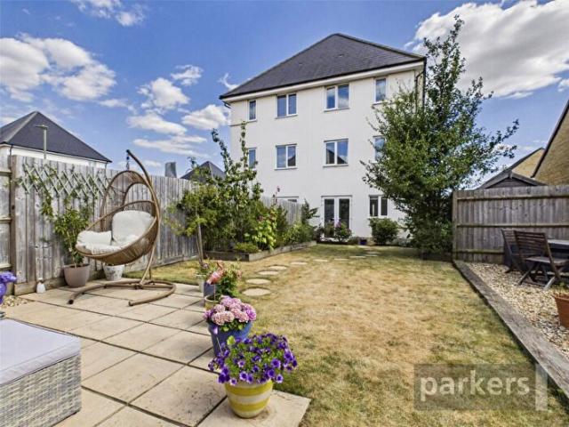 3 Bedroom Semi Detached House To Rent In Winfield Drive, Witney, Oxfordshire, OX29