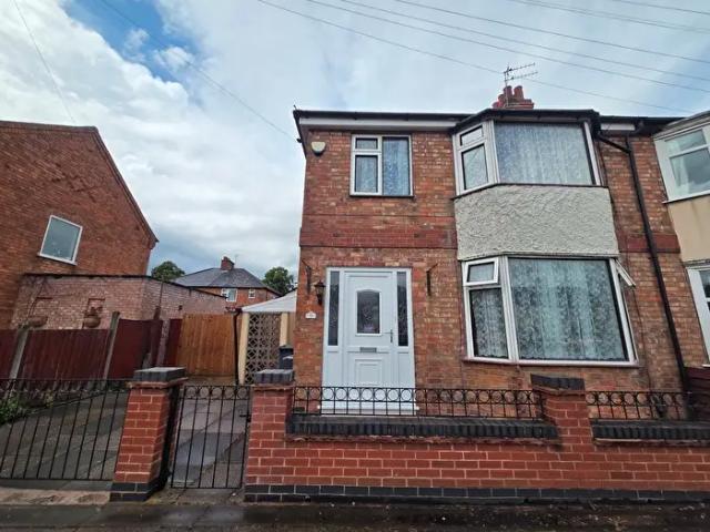 3 Bedroom Semi Detached House To Rent In Woodville Road, Leicester, LE3