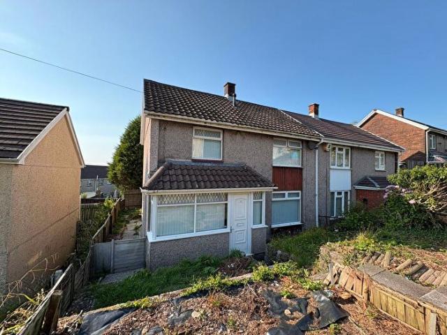 3 Bedroom Semi Detached House To Rent In Woodford Road, Blaenymaes, SA5