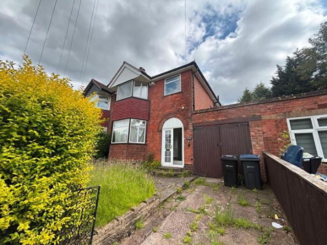 3 Bedroom Semi Detached House To Rent In Woodlands Farm Road, Birmingham, B24
