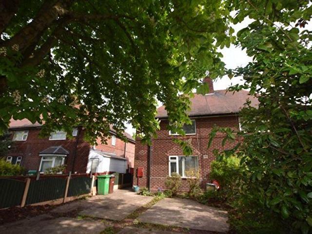 3 Bedroom Semi Detached House To Rent In Wollaton Road Nottingham, NG8