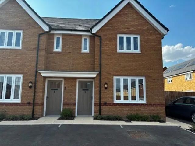 3 Bedroom Semi Detached House To Rent In Wright Place, Carterton, Oxfordshire, OX18