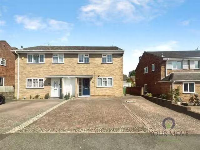 3 bedroom Semi Detached House to rent, Langton Close, Maidston.