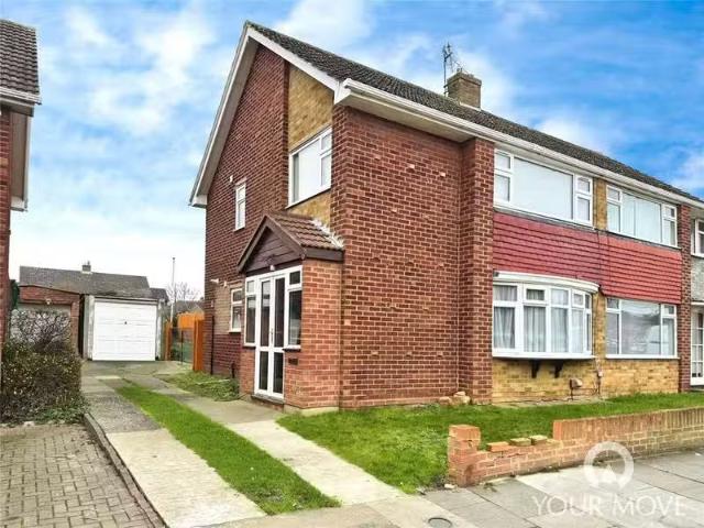 3 bedroom Semi Detached House to rent, Leander Drive, Gravesen.