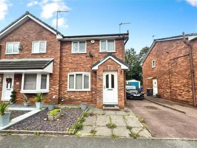 3 bedroom Semi Detached House to rent, Lions Drive, Swinton, M.