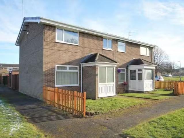 3 bedroom Semi Detached House to rent, Lingholme, Chester Le S.
